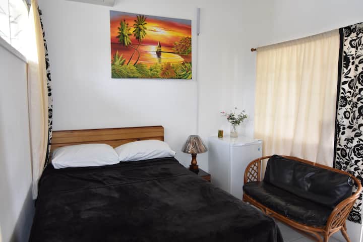 One Comfortable Cozy Room $69 Usd Per Night. - Caribbean