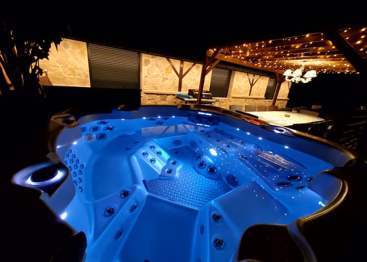 Saint-valentin~jacuzzi Privé Au Calme - Centro