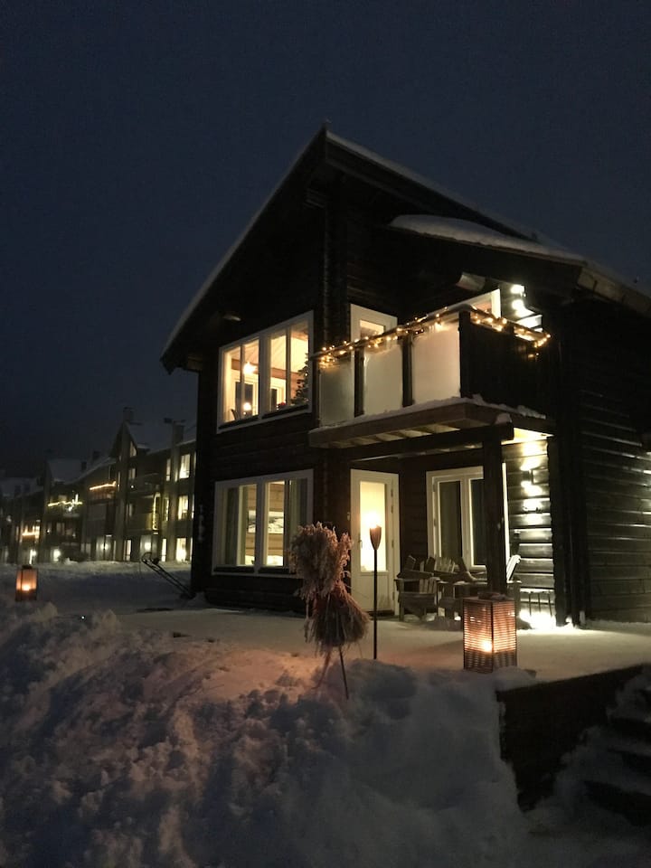 Tømmerhytte I ÅRe Sadelen - Ski In/ski Out - Åre