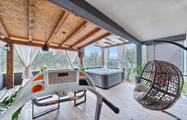 **Villa Promaja** Modern House With Hot Tub - Podstrana