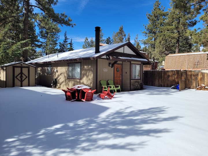 Our Family Cabin Retreat 2br/1.5ba/wi-fi - Big Bear, CA