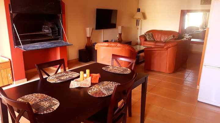 Cosy, Self-contained Cottage Close To The Ocean - Swakopmund