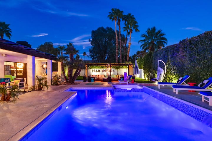 Resort Style Backyard. 
Close To Downtown. - Palm Springs, CA