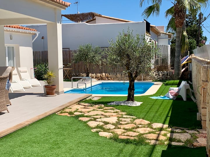 The White Beach House (Cala Llombards) - Mallorca