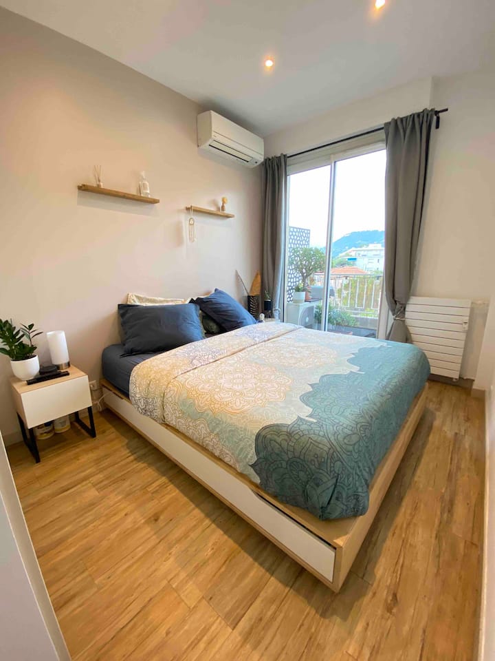 Superbe Appartement à Une Minute Du Port De Nice - Nice