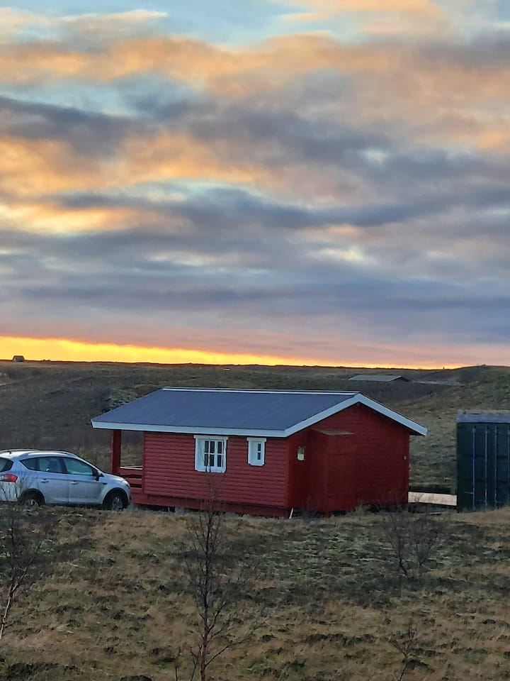 Cozy House In  Beautiful Nature - Islândia