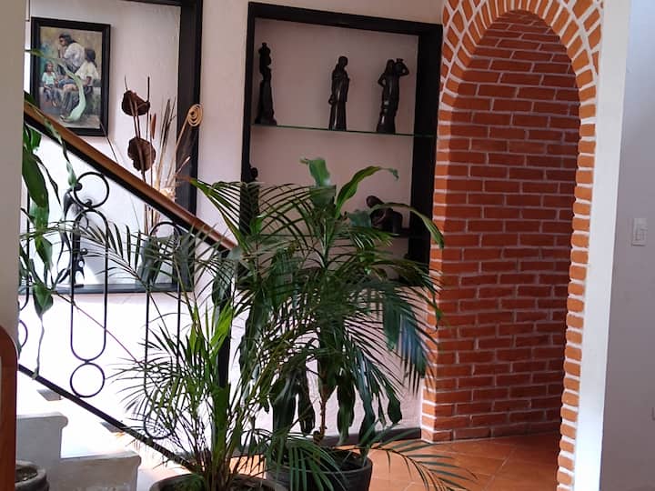 Cómoda Casa Estilo Rústico En Zona De Las ÁNimas - Mexique