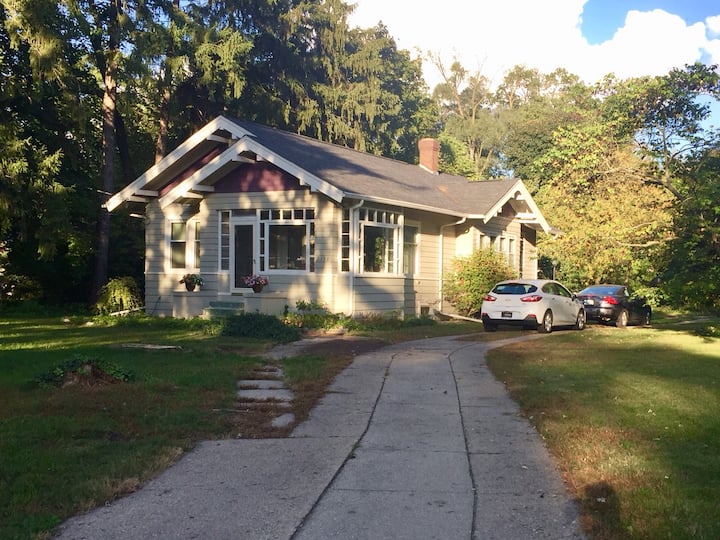 Craftsman Style Cottage 3 Miles To Nd - South Bend