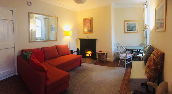 Charming Flat, Edinburgh Old Town Near University - Leith