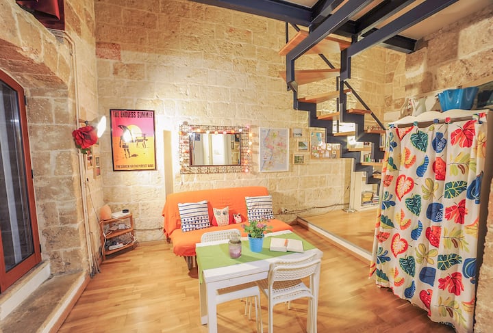 ***Secret Garden*** In City Center - Bari