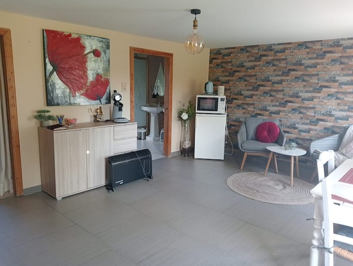 La Quiétude Au Pied Du Tilleul... - Chimay