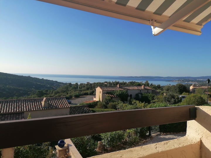 Issambres, Charmant Mazet  Avec Vue Mer, Piscine. - Les Issambres