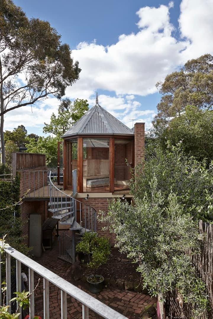 North Fitzroy Tardis - Melbourne