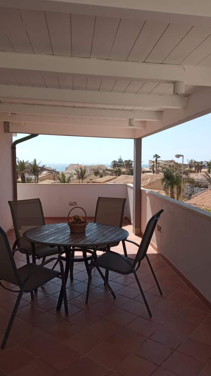 Mansarda A 150 Metri Dal Mare - Vittoria