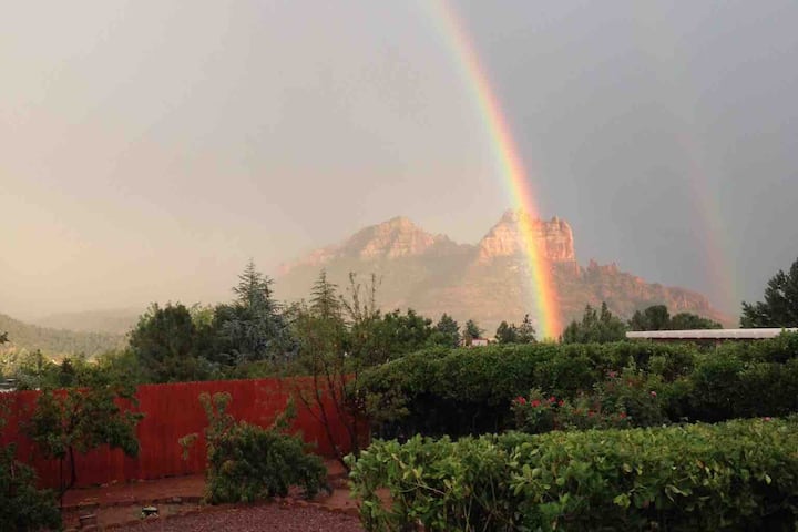 Uptown Elegance ~ A Quiet & Serene Place To Be... - Sedona, AZ