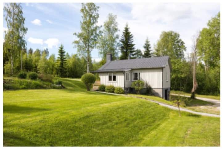 Mycket Fridfull Stuga - Gratis Laddning För Elbil - Örnsköldsvik