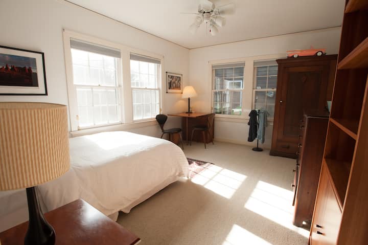 English - Dallas, TX