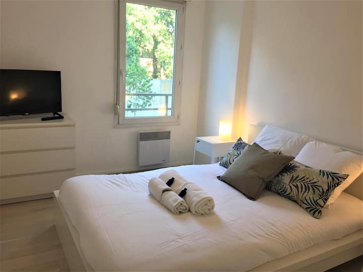 Appartement T2 Avec Parking Parking - 3 Personnes - Villeurbanne
