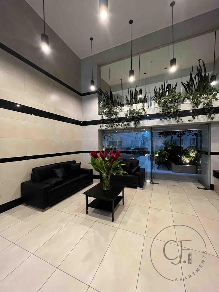 Habitación Cama Matrimonial, Edif Con Piscina, Gym - Perú