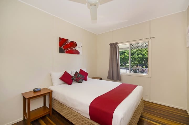 Gregory St Cottage - 湯斯維爾市政府