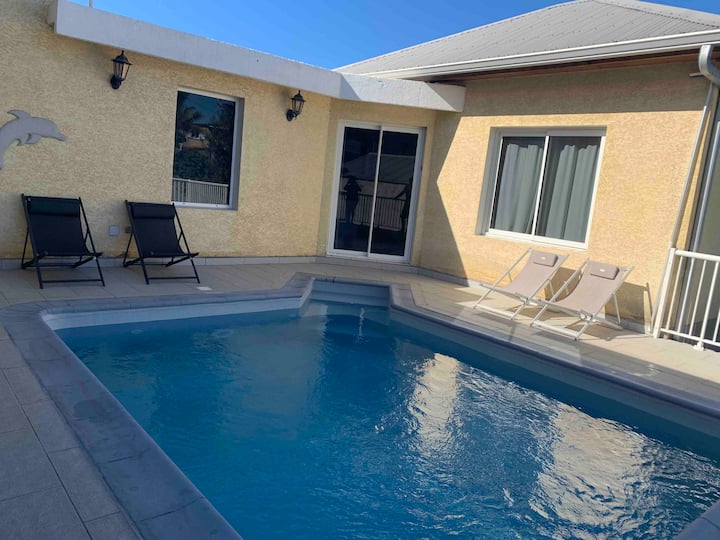 Chambre Parentale Dans Une Colocation Piscine - Saint-Pierre