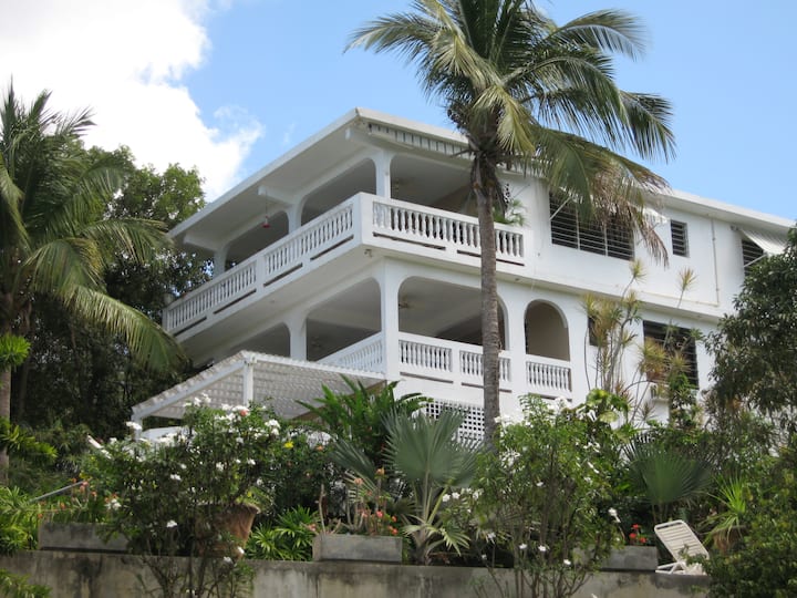 Casa Anonna - Hidden Oasis & Stunning Ocean Views - Vieques