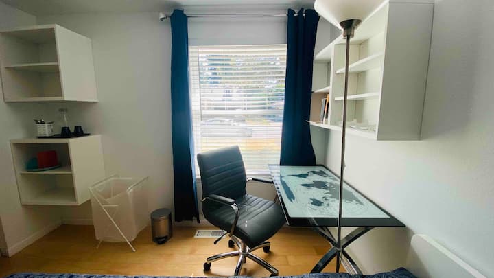 #2. Private Bed+private Bath 3 Mins From Microsoft - Bellevue, WA