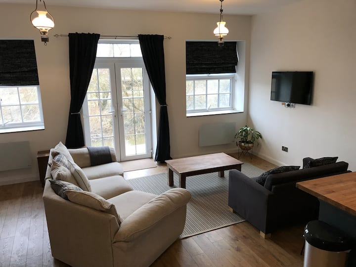 1 Bed River Apartment On The Docks - Gloucester