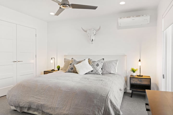 5 Bed Home W/pool Sleeps 16 Ideal For Large Groups - Utah
