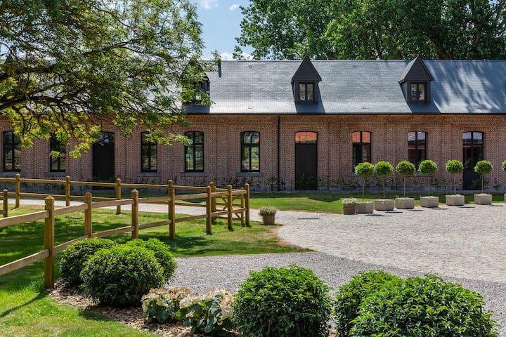 Maison De Charme Dans Une Ferme Du 16è Siècle - Lille