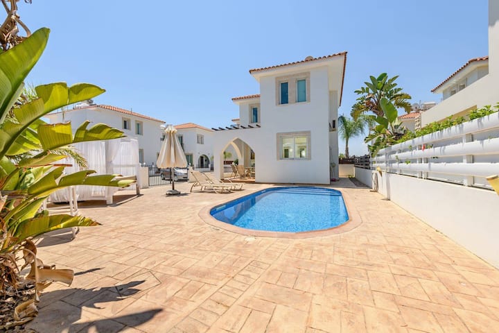Beautiful 2 Bedroom Villa With Pool In Pernera - Agia Napa