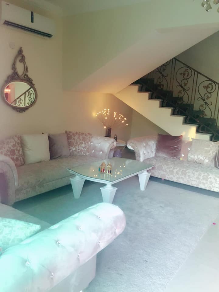 Old Airport Holiday Homes Villa Room R2 - Doha