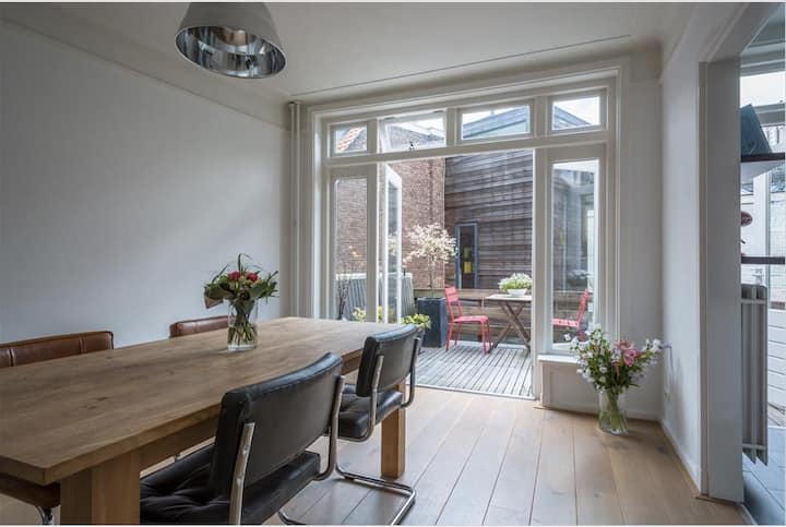 City Centre House With Roof Terrace - Nieuwegein