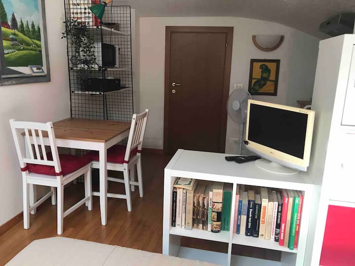 Petit Studio Avec Salle De Bain Privée - Casalecchio di Reno
