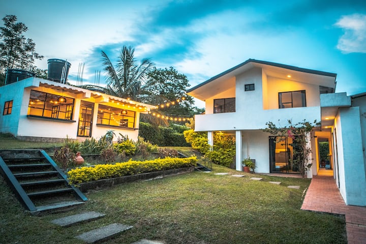 Secret Garden Villeta
Casa Campestre. - Villeta