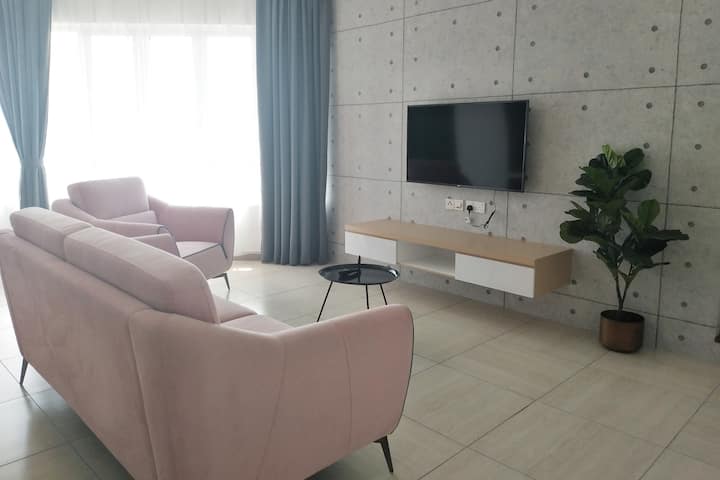 Octagon Family Suite#5 | Ipoh Town Center (8pax) - Ipoh