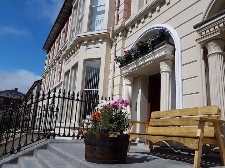 No. 22 The Square - Northern Ireland