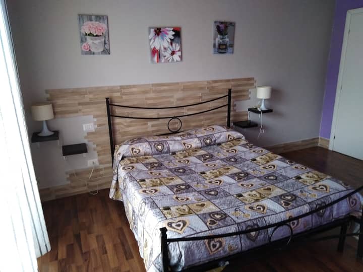 Bed And Breakfast Sandalia - Camera Matrimoniale - Sassari, Italia