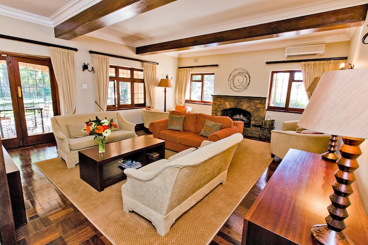 Eagle Wind Manor Guesthouse - Kloof