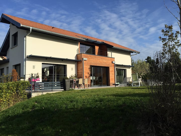 Lac Et Montagnes, Spa Et Jacuzzi - Annemasse