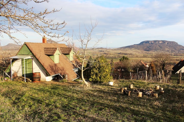 Cute House On The Hill - Lake Balaton