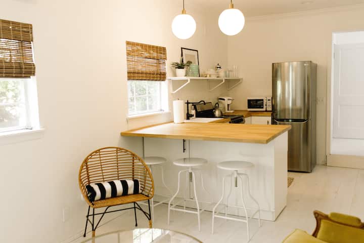 Charming Gatewood Guest House - Uptown Oklahoma City - Oklahoma City