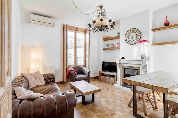 ÚNico Y Luminoso Apartamento 2dorm. Plz Mayor 2a/c - Madrid