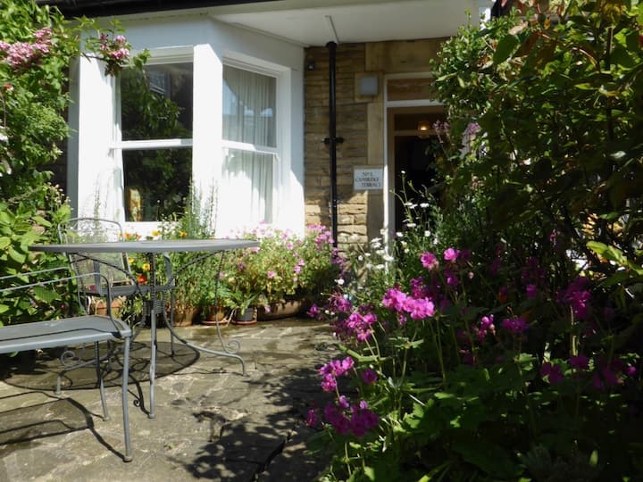 Delightful, Quiet Town Centre House - Harrogate
