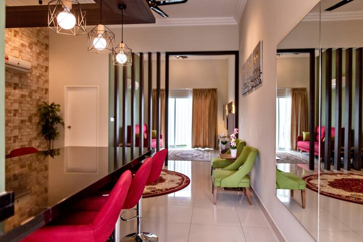 #Stayhere,near Uitm Shahalam,8pax,spacious,netflix - Shah Alam
