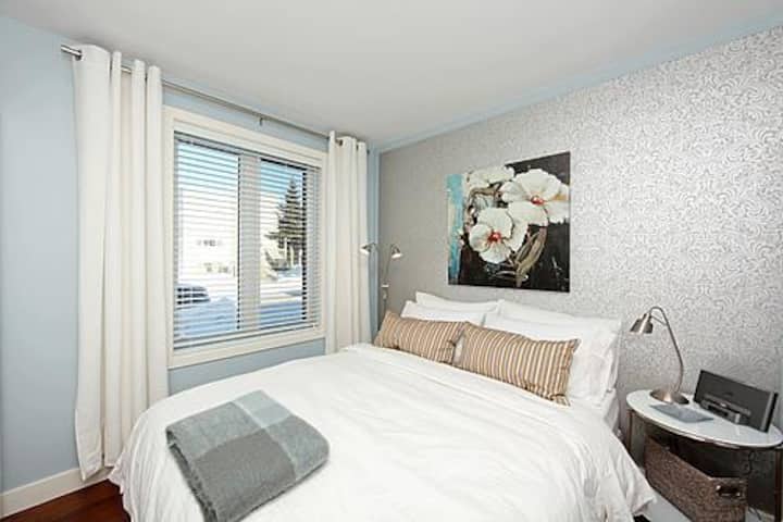 Chic 1 Bedroom In Beechwood Village (Suite 1) - Ottawa