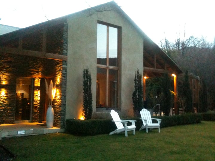 Stafford Lodge - Central Arrowtown - Lake Hayes