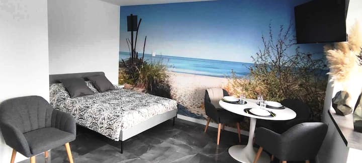 A Modern Apartment With A Built-in Balcony - Świnoujście