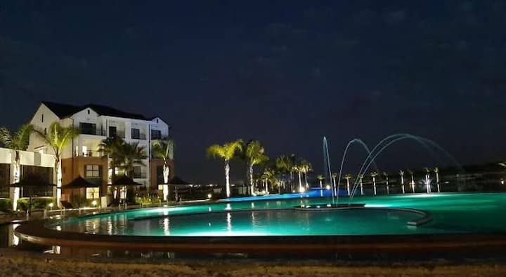 The Blyde Crystal Lagoon One Bedroom Apartment - Tyger Valley