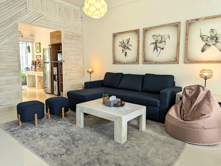 5 Minute Walk To Sanur Beach! ~ Villa Pethak - Sanur